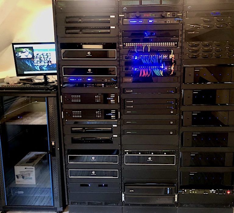 Private Shooting Lodge • Digital Butler